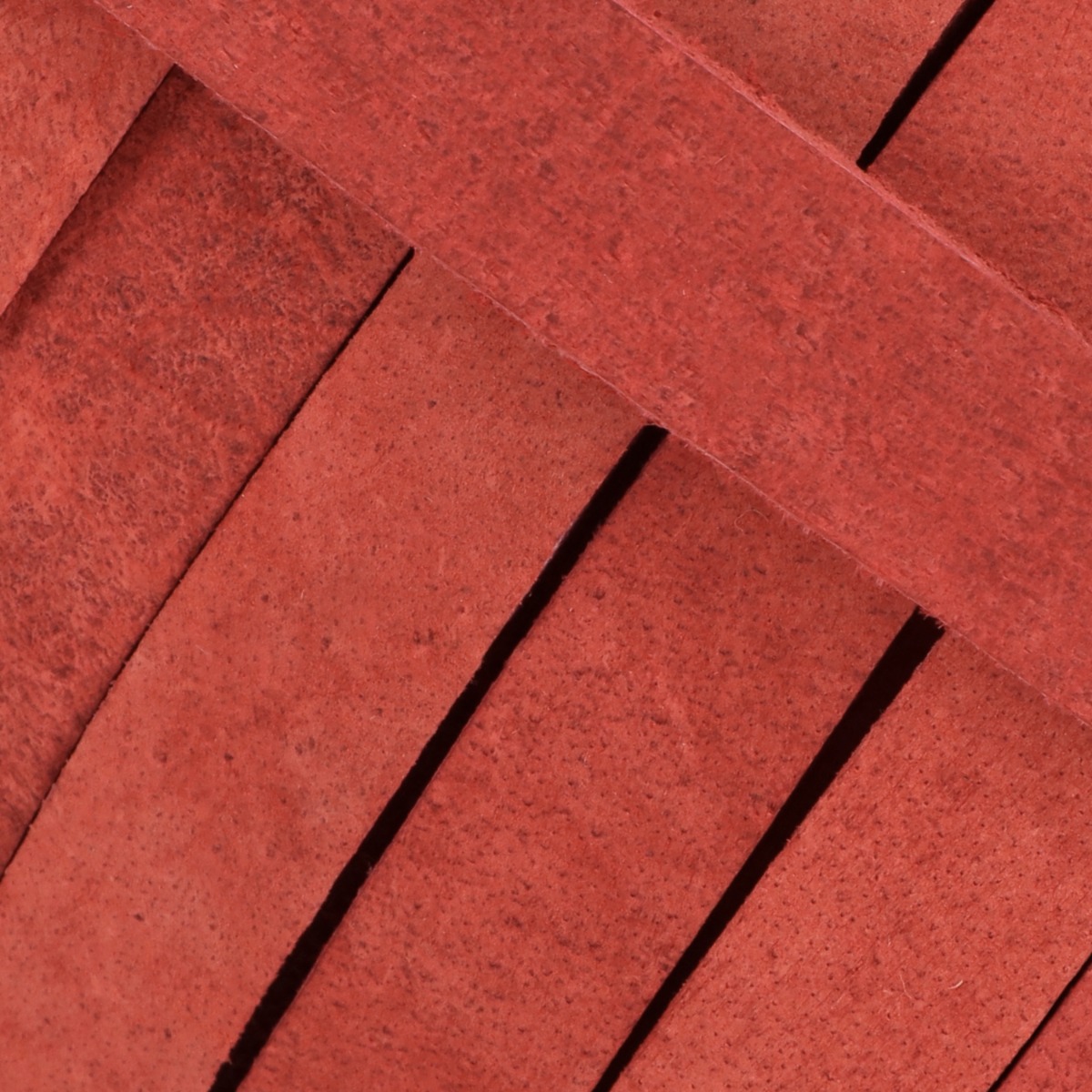 15 mm Red Leather (Pull-Up Leather) per meter